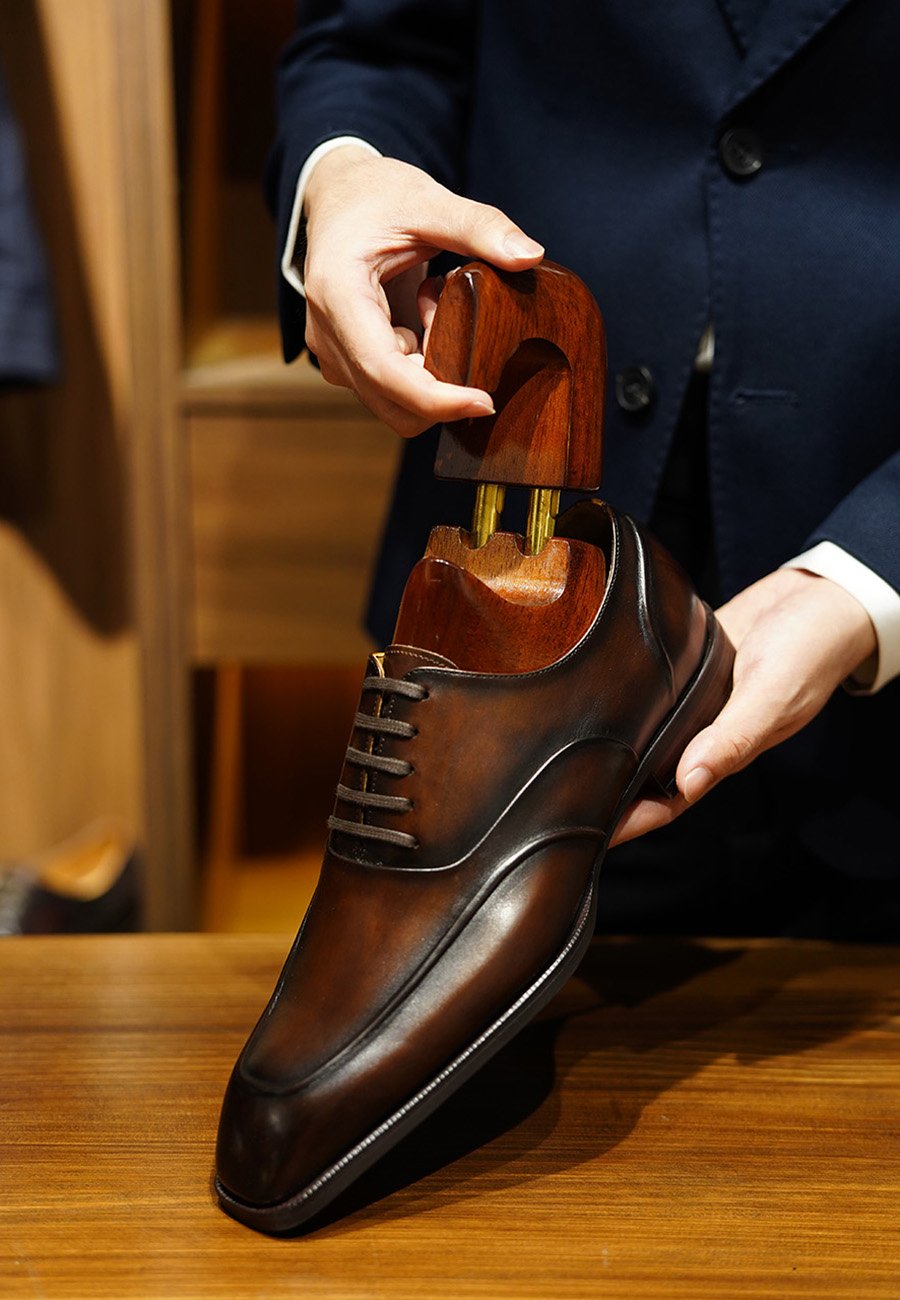 The Ultimate Guide to Shoe Trees: How Brands Add Value to Premium ...